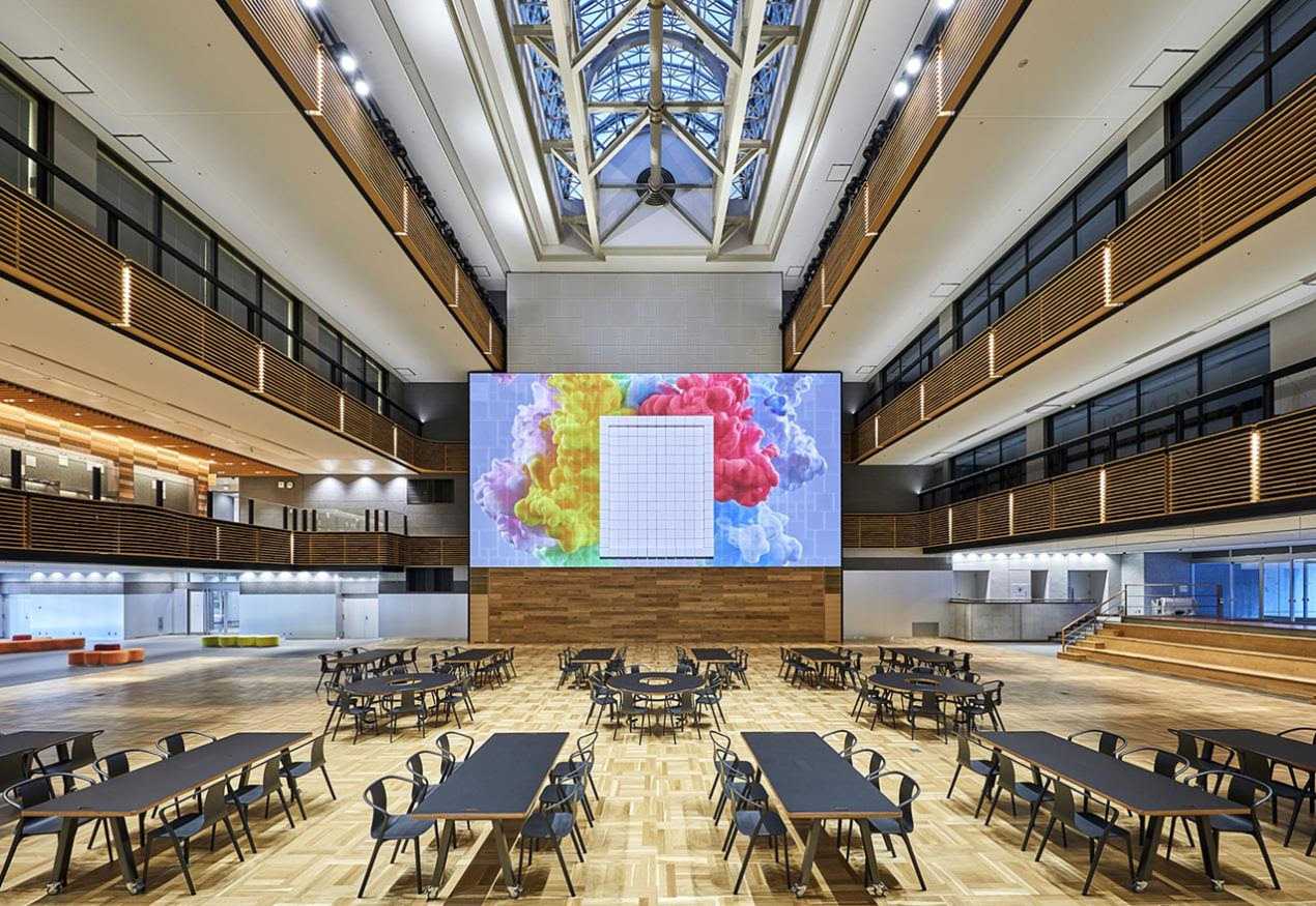 Christie brings university ‘kinetic wall’ to life - LSi Online