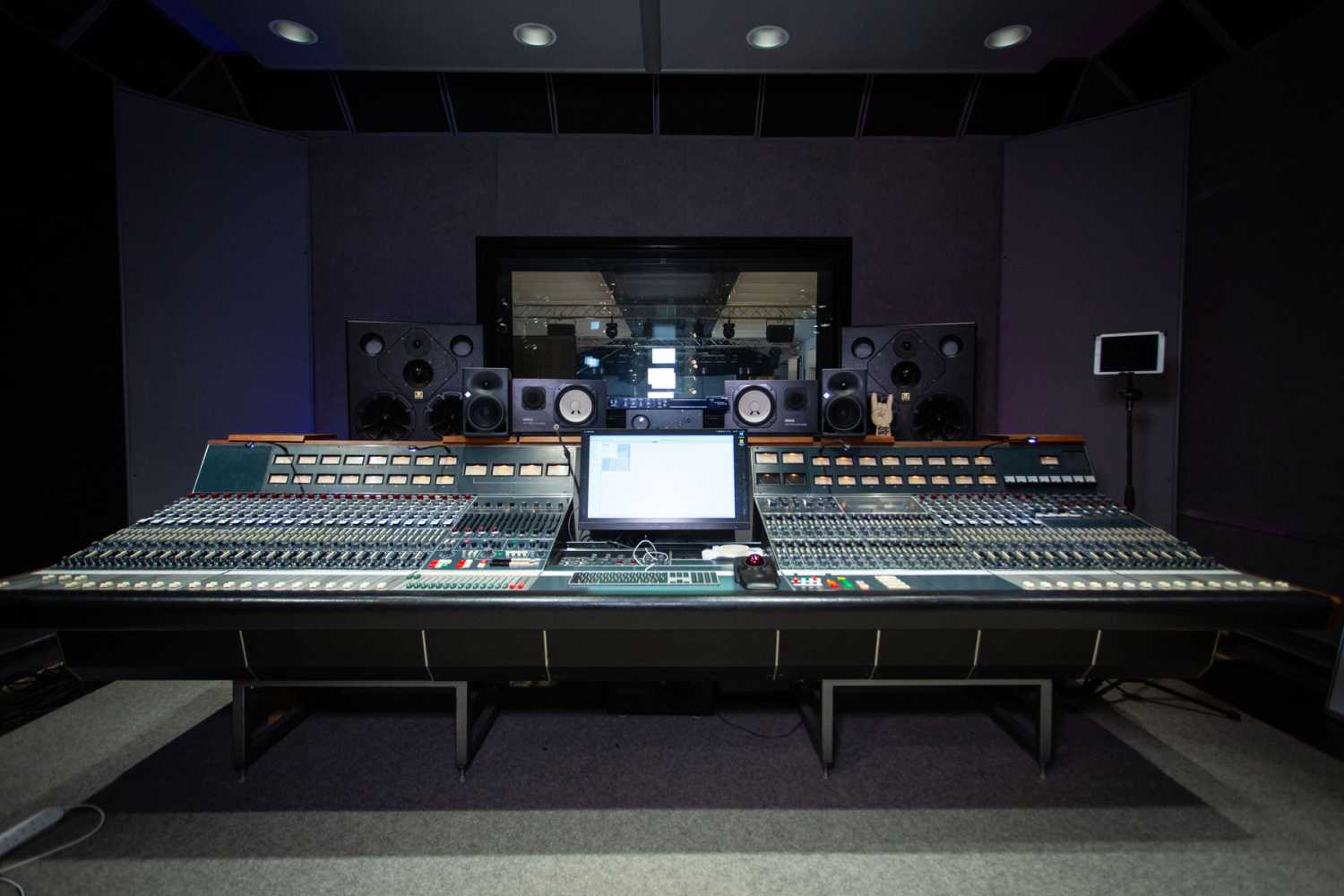 Marshall studio installs Quested monitoring - LSi Online