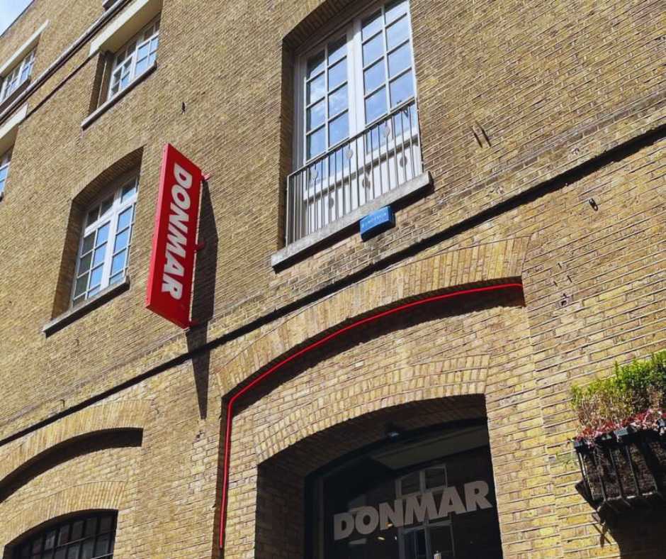 EM Acoustics sets the stage at Donmar Warehouse - LSi Online