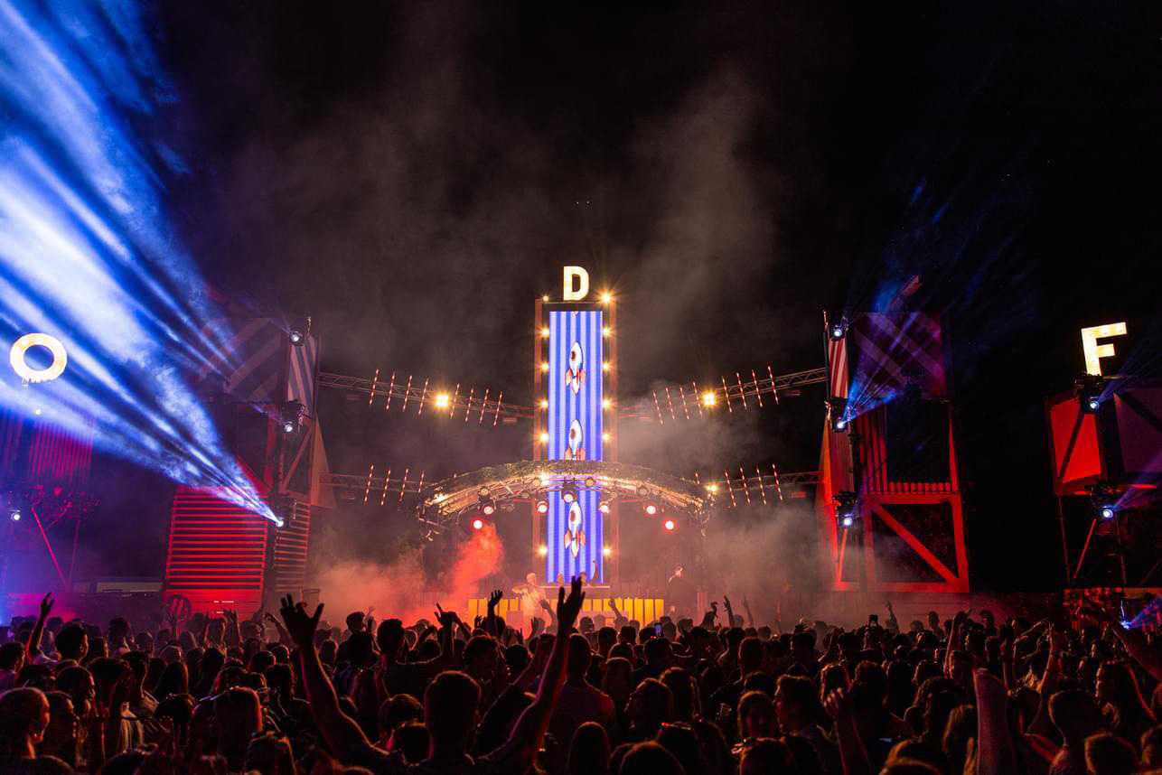 Showtec and Infinity shine at Op Dreef - LSi Online