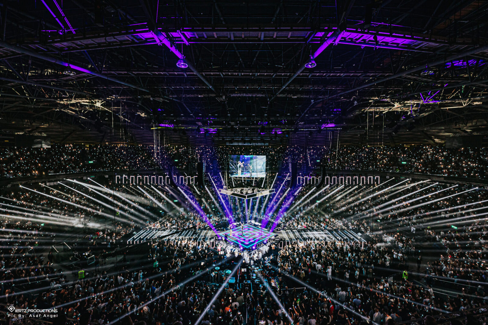 ChamSys MagicQ drives Eden Hason US tour - LSi Online