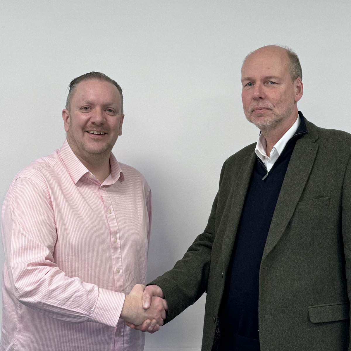 Mark Holdway joins Stage Electrics - LSi Online