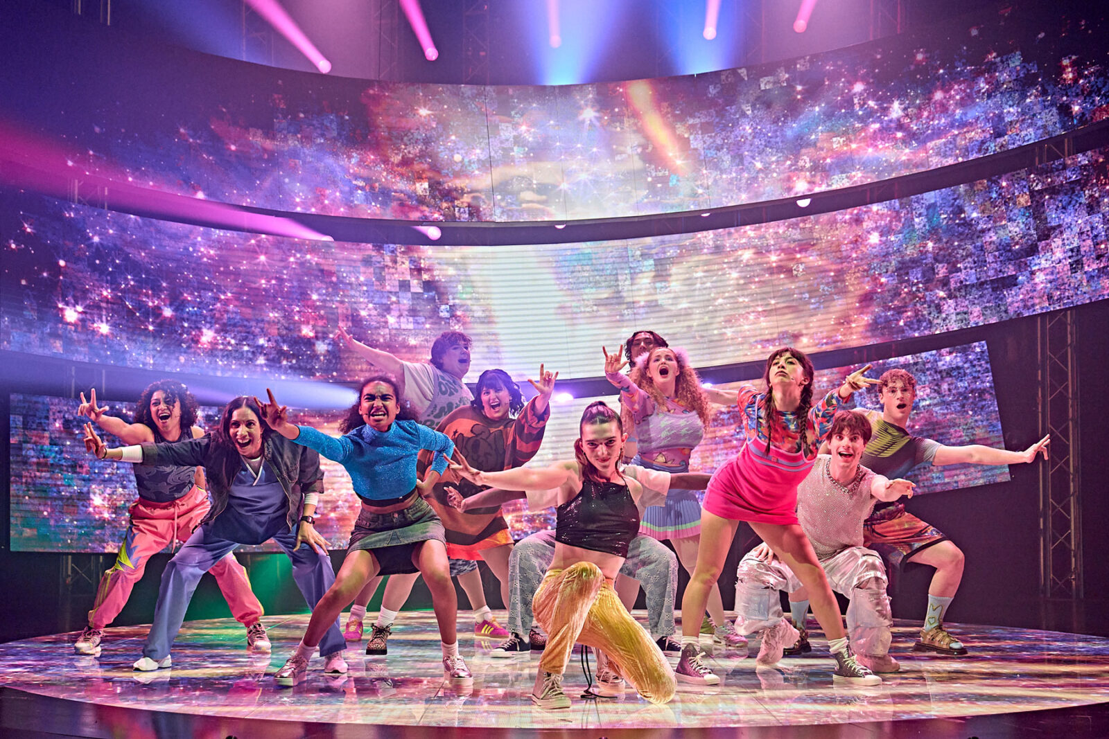 L-Acoustics brings concert audio to West End’s Fangirls - LSi Online