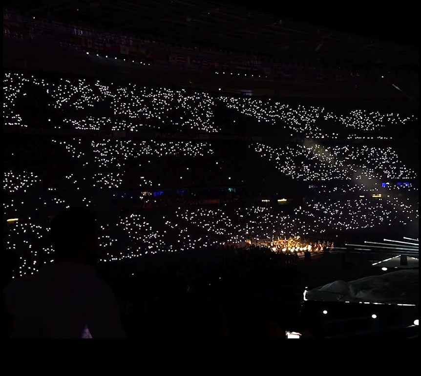 PixMob in the audience at the Paris Games - LSi Online