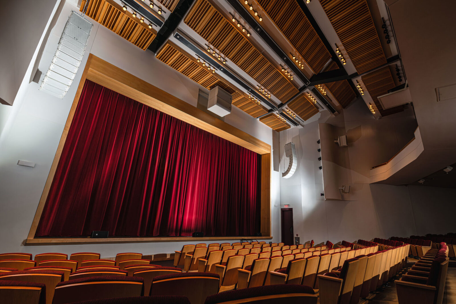 Miller Centre upgrades with JBL VTX - LSi Online