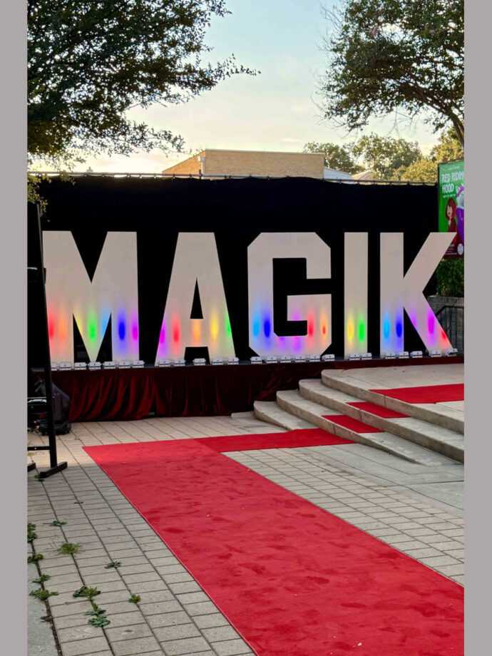 Mega-Lite illuminates A Night of Magik - LSi Online