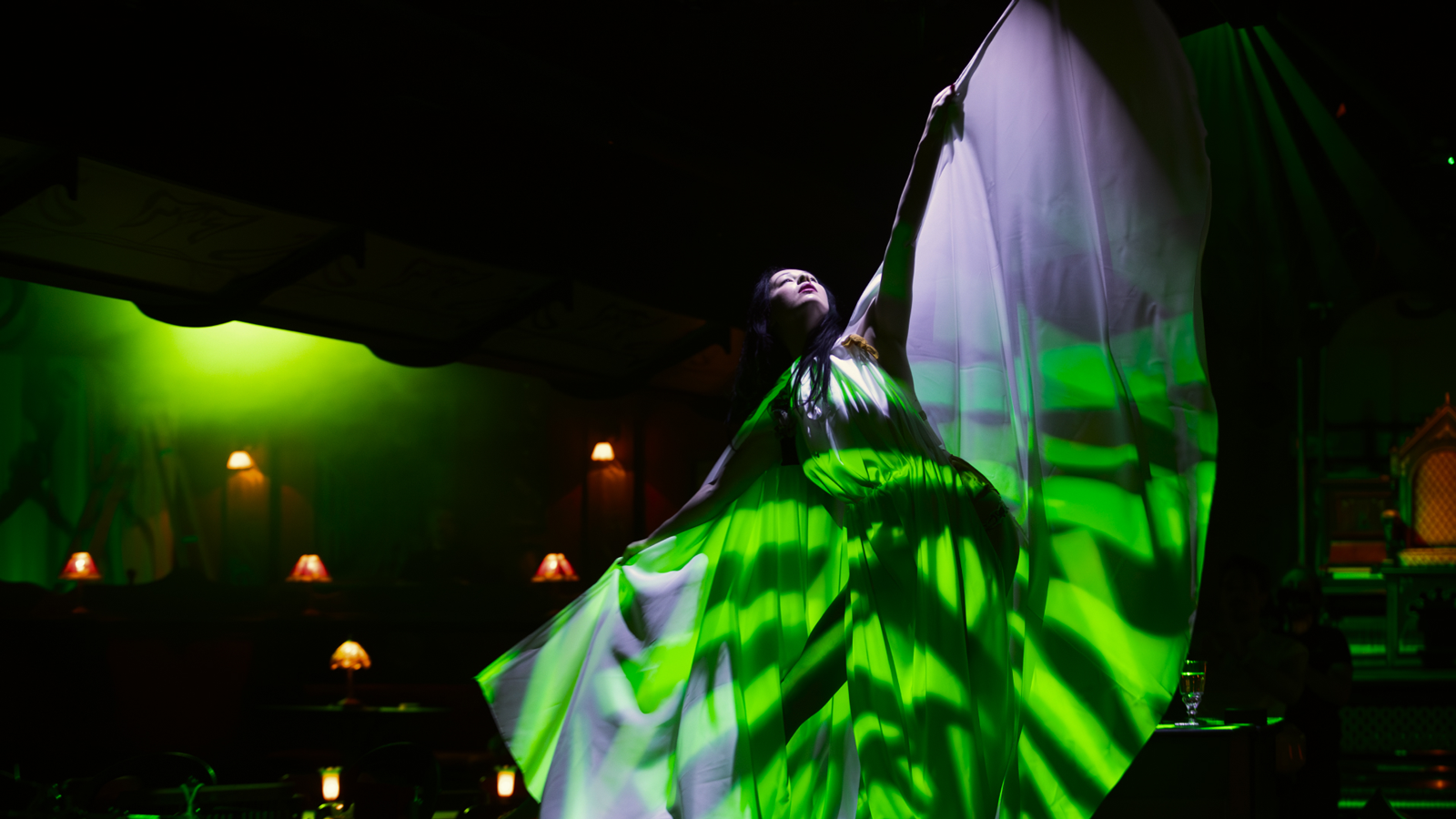 White Light helps take audiences back to 1890s Paris - LSi Online